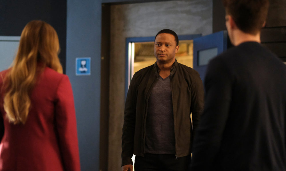 Flash: "The Man In The Yellow Suit" Promo & Screencaps: Reverse-Flash ...