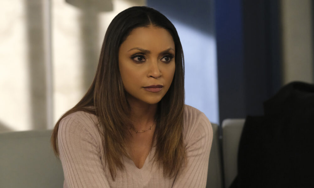 Flash: "The Man In The Yellow Suit" Promo & Screencaps: Reverse-Flash ...